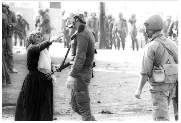 How Gender and Nationalism intersect to shape the experiences of ...